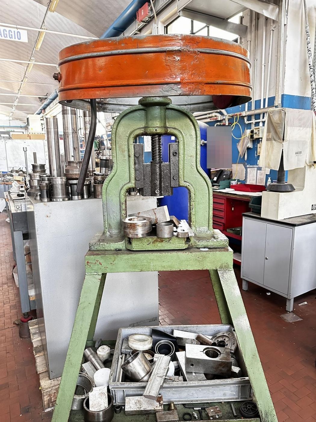 Balance, Inspection Table, Durometer and Cabinet | Gobid.it